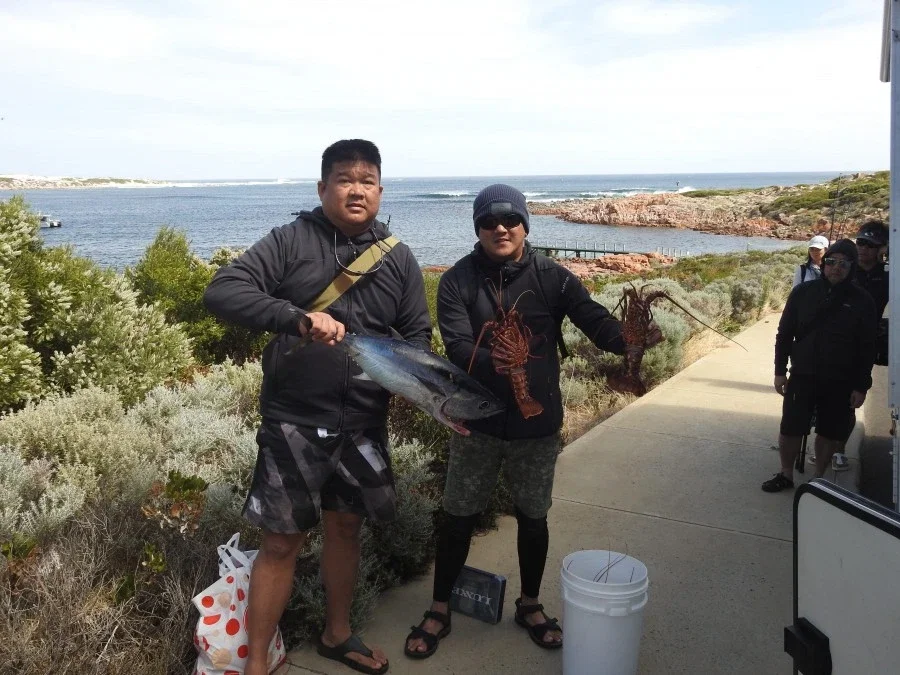 Viaje de pesca de langosta en Australia a bordo de Catatude con el ...